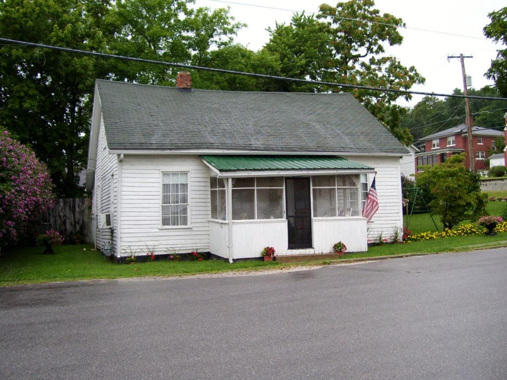 Sasse-Stewart Home, Brunswick – Chariton County Historical Society